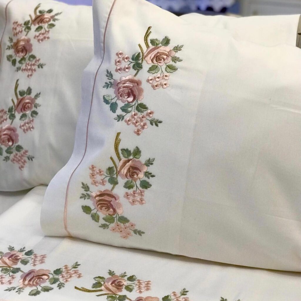 drap brodé fleur semon - ideal brod